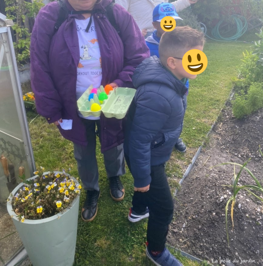 Chasse aux œufs au potager pédagogique - La Pelle du Jardin